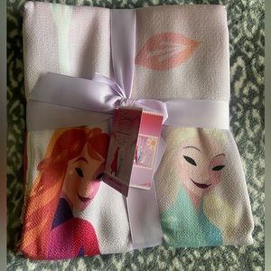 Disney | Bedding | Disney Parks Frozen 2 Blanket | Poshmark